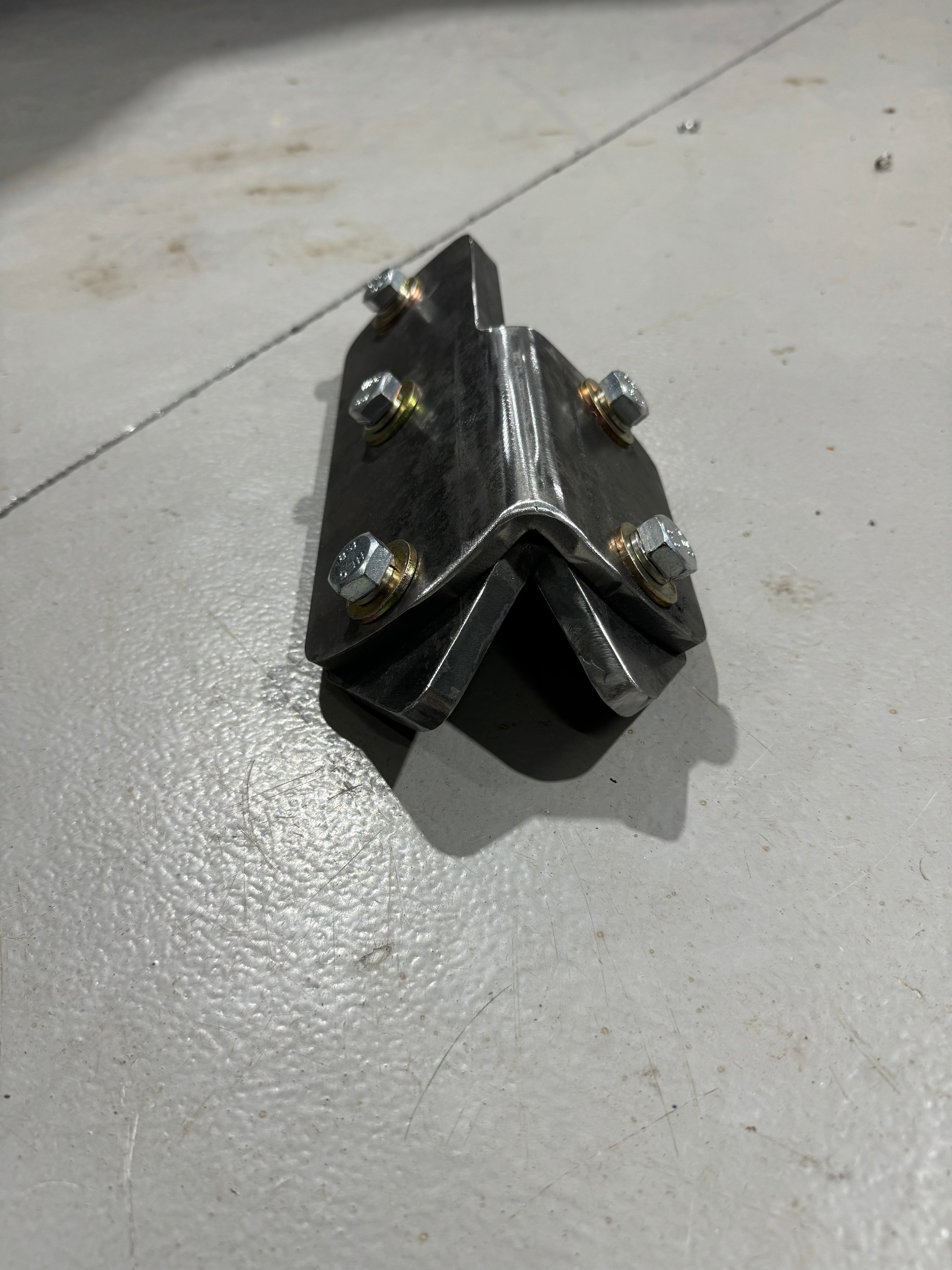 Weld-On Mounting Plates for Main Hoop to Chassis – DK Offroad